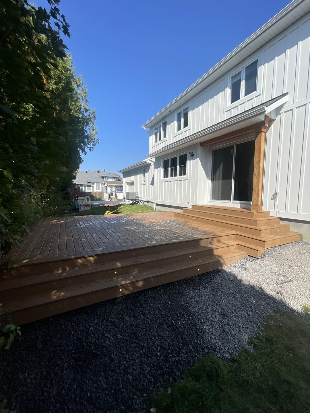 All-Season Decking Design: Tips from Expert Deck Builders in Ottawa ...